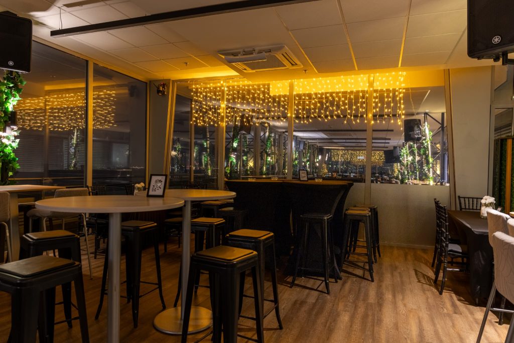 Event Space – PLAZA BAR